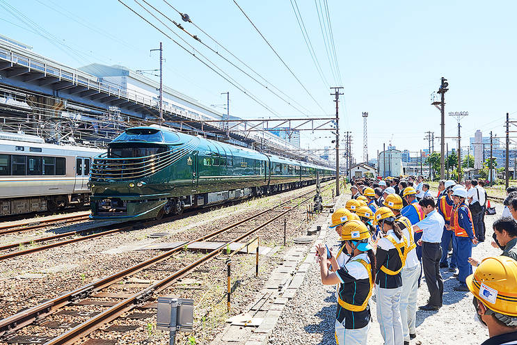 【写真レポ】TWILIGHT EXPRESS 瑞風 の初日、旅立ちのとき | 旅とおでかけ 鉄道チャンネル