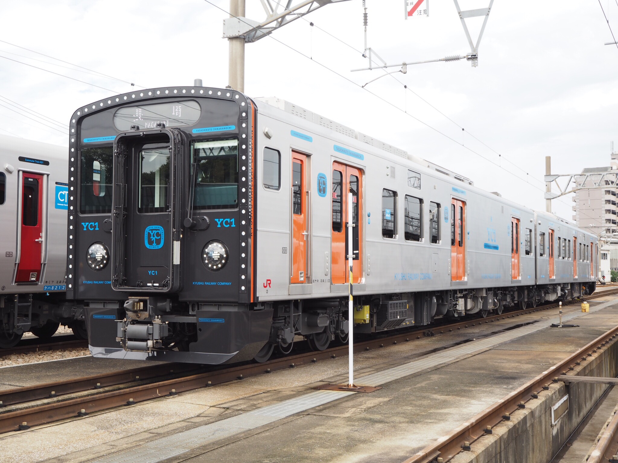 【速報】JR九州_新型車両2種を公開！821系・YC1系 | 鉄道ニュース | 鉄道チャンネル