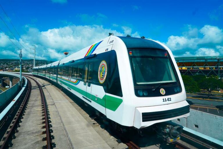 ハワイ･オアフ島の鉄道「ホノルル・レール・トランジット」 スカイライン 6/30の開業前に情報を整理！ (Hawaii) | 旅とおでかけ ...