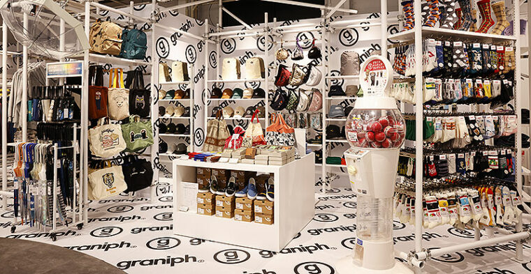 グラニフ東京 graniph Tokyo が楽しすぎる！ グラニフ史上最大面積の旗艦店が東京 原宿にオープン、ここでしか手に入らないヱヴァ ...